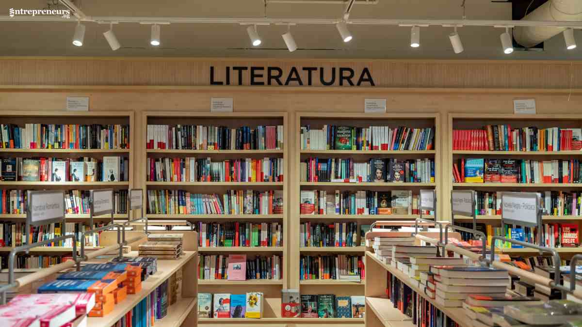 How to Start an Online Bookstore in 10 Proven Steps